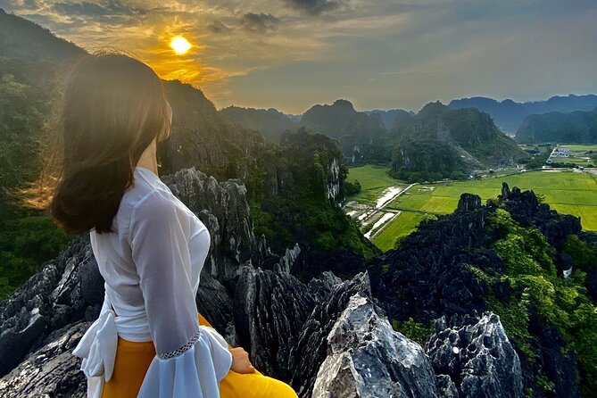 Ninh Binh full day-Hoa Lu temple & biking, Tam Coc boat trip, Dragon mountain - Key Points