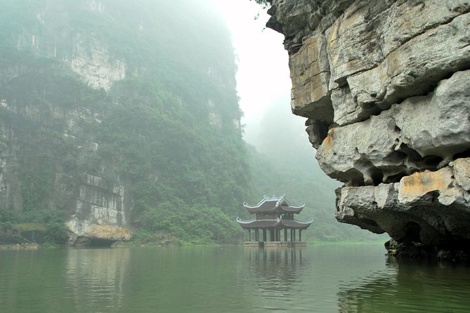 Ninh Binh Full Day Tour: Bai Dinh Pagoda - Trang An - Mua Cave - The Return Journey to Hanoi