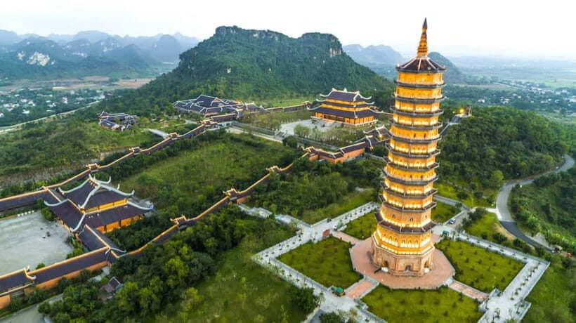 Ninh Binh Highlights: Bai Dinh, Hoa Lu, Mua Cave & Trang An - Key Points