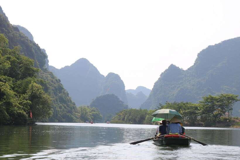 Ninh Binh: Highlights Luxury Small Group Day Tour - The Journey Begins: Comfort and Convenience