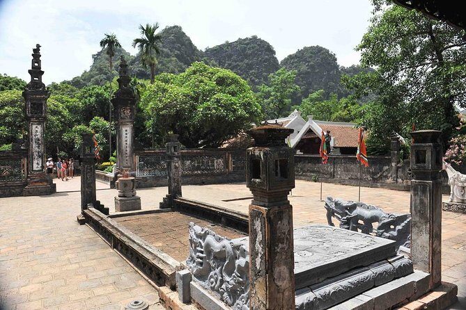 Ninh Binh - Hoa Lu - Mua Cave - Tam Coc 1 Day Tour - Who Will Enjoy This Experience?
