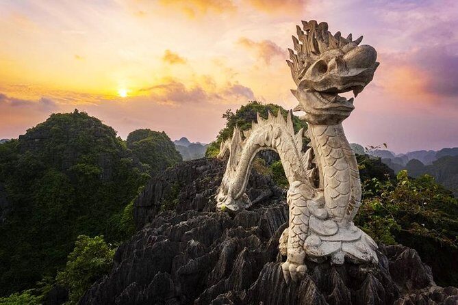 Ninh Binh - Hoa Lu - Trang An - Mua Cave Day Trip: Boat trip, Hiking & Cycling - An In-Depth Look at the Tour Experience