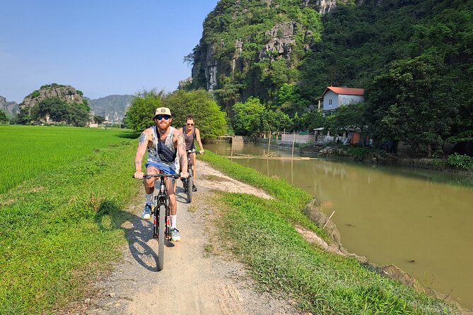 Ninh Binh Luxury Day Tour by Limousine- Small Group- All included - Detailed Breakdown of the Itinerary