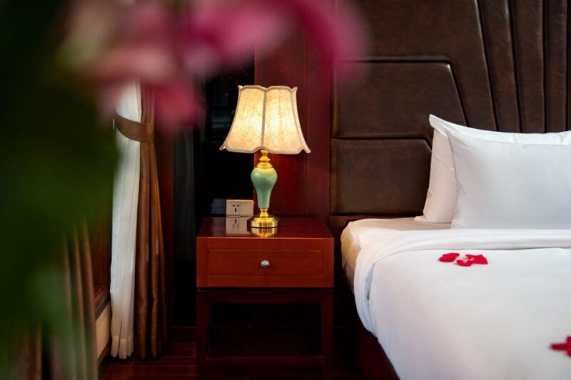 Ninh Binh Overnight Halong Bay Luxury 5 stars Cruise - Key Points