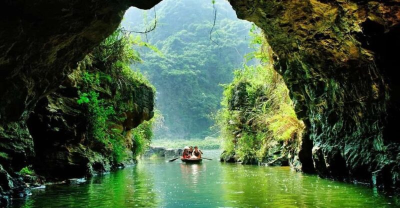 Ninh Binh Premium: Hoa Lu, Trang An/Tam Coc & Mua Cave - Exploring the Day’s Itinerary in Detail