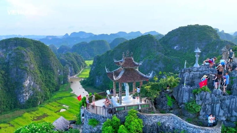 Ninh Binh Sunrise Motobike Tour Mua Cave, Trang An Boat Ride - An In-Depth Look at the Ninh Binh Sunrise Tour