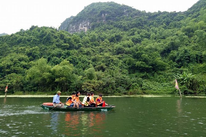 Ninh Binh Tour Hoa Lu Tam Coc Full Day: Biking,Boating,Tickets,Lunch, Limousine - Who Will Love This Tour?