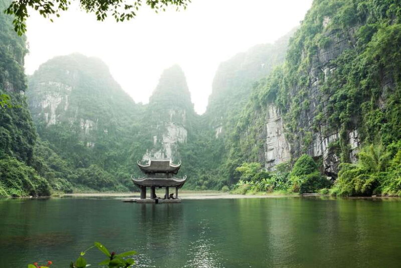 Ninh Binh, Trang An, Bai Dinh Pagoda, and Mua Cave - Key Points