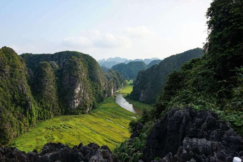 Ninh Binh, Trang An, Bai Dinh Pagoda, and Mua Cave - Practical Tips for Travelers