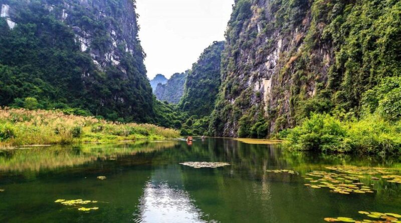 Ninh Binh: Trang An& Hoa Lu full day with lunch buffet, bike - Who Should Consider This Tour?