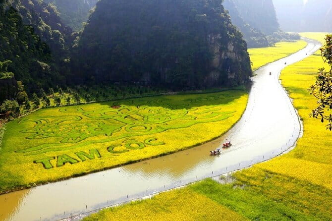 Ninh Binh Trip From Hanoi: Hoa Lu-Mua Cave-Boat-Cycling-Lunch - Why This Tour Offers Good Value