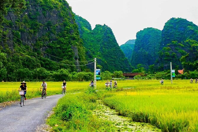 Ninh Binh Trip From Hanoi: Hoa Lu-Mua Cave-Boat-Cycling-Lunch - Practical Tips for Travelers