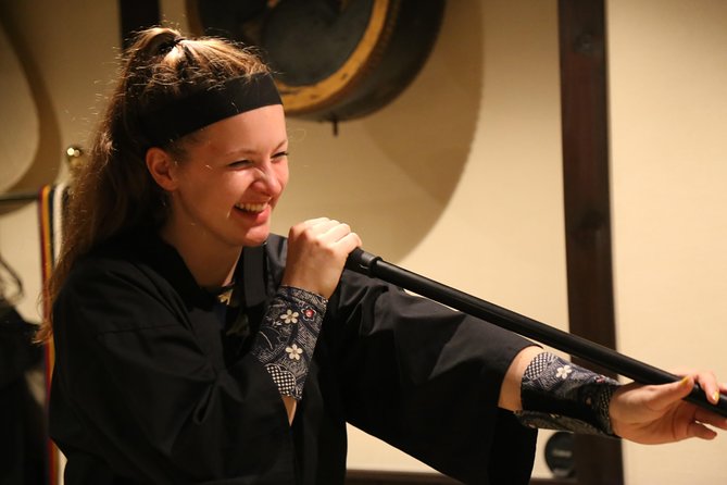 Ninja Hands-On 1-Hour Lesson in English at Kyoto - Entry Level - Rental of Ninja Attire