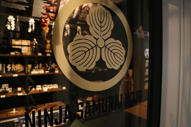 Ninja Samurai 2-Hour Hands-On Lesson in English in Tokyo - Insights Into Japanese Feudal Times