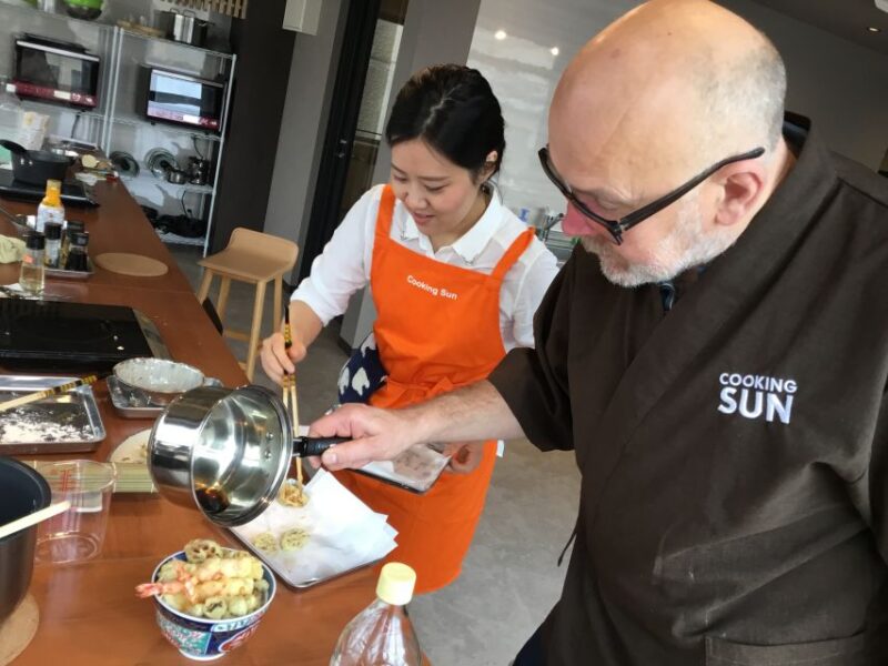Nishiki Market Food Tour With Cooking Class - Cooking Demonstration