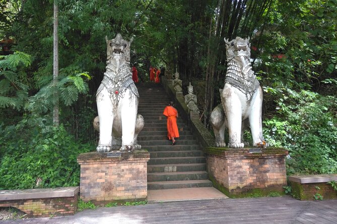 No.1 Chiang Mai: 3-Hour Monk Trail Hike to Wat Doi Suthep & Palad - FAQs