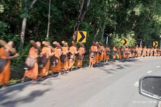 "No.1 Chiang Mai: Suthep N. Park Leisure walks & Mountain Biking" - Authentic Experiences and Authenticity