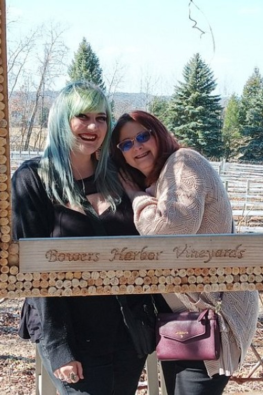 NON BUS Andie's VIP Traverse / Leelanau Peninsula Wine Tour - FAQ