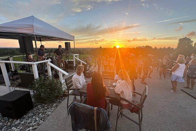 Non Bus Traverse City Leelanau Peninsula Sunset Wine Tour - Additional FAQs