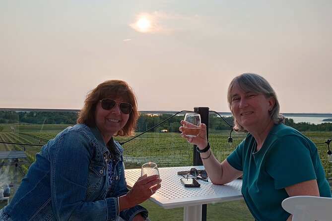 NON BUS Traverse City Old Mission Sunset Wine & Distillery Tour - Customer Experience and Reviews