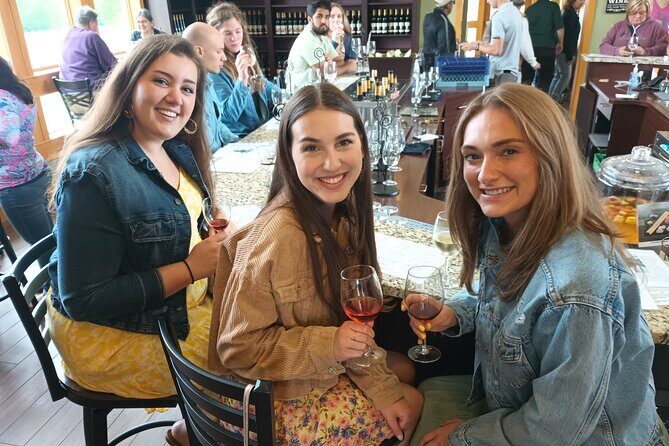 NON BUS Traverse City Singles Mingle Sunset Wine Distillery Tour - An In-Depth Look at the Traverse City Mingle Sunset Tour