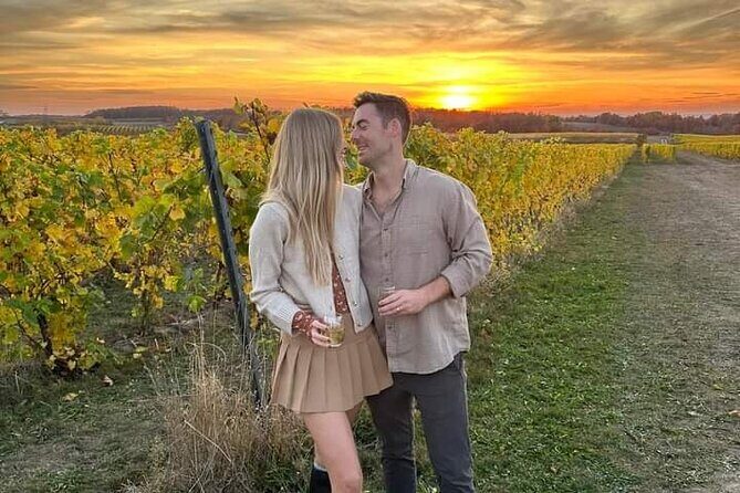 NON BUS Traverse Sunset Wine Tour 3 Winery Old Mission Peninsula - What Makes This Tour Special?