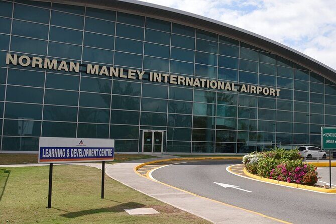 Norman Manley International Airport Kingston to Ocho Rios Hotels - Analyzing the Experience: What You Can Expect