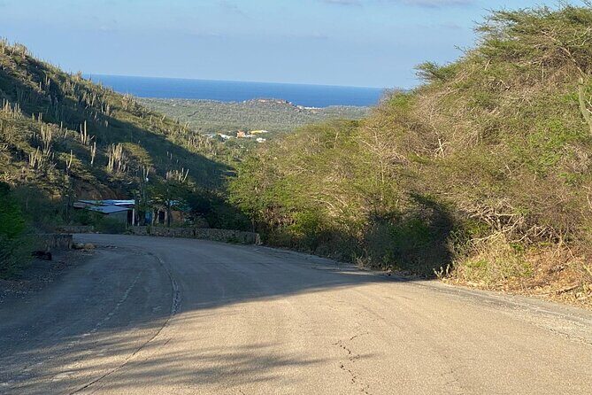 North and South Tour with Elgin a Local Guide - Frequently Asked Questions