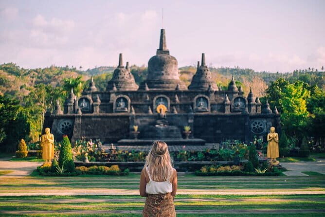 North Bali highlights: Buddhist temple, Waterfall & hot spring - FAQ