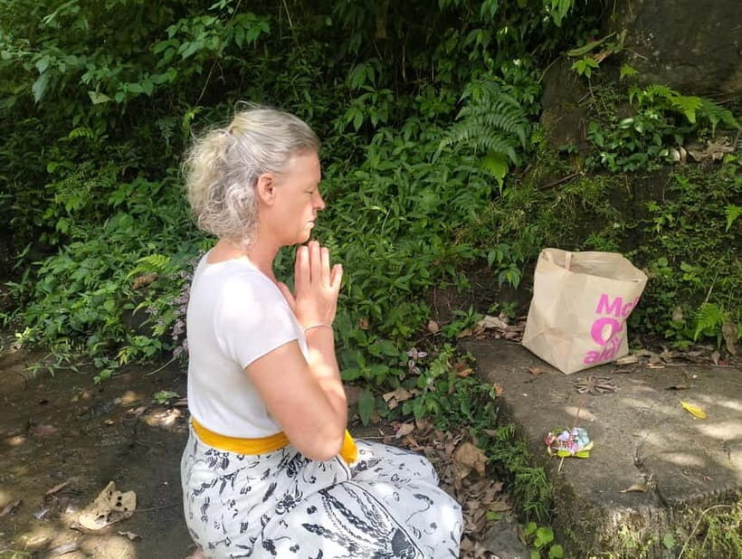 North Bali: Holy Water Purification Ritual with Temple Visit - Important Tips for Travelers