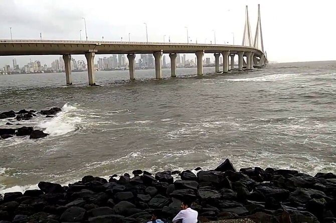 North Mumbai City with Bollywood Studio Tour in Private Vehicle - Key Points