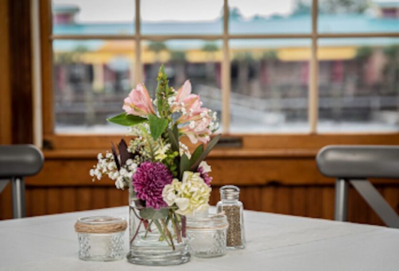 North Myrtle Beach: Dinner Cruise on a Paddle Wheel Boat - The Experience: A Scenic and Tasty Waterway Journey