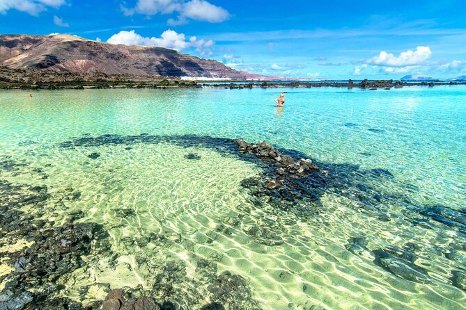 North Tour, Viewpoint, Brunch, White Beach & Lava Pools - Highlights of the Tour