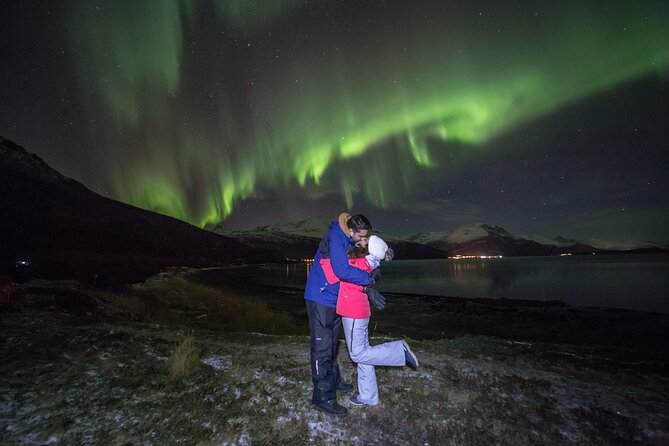 Northern Lights Big Bus Chase With Free Photos - Tour Experience and Activities