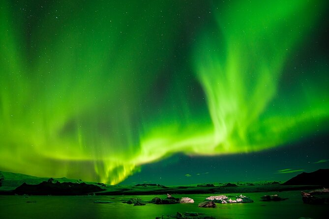 Northern Lights Boat Cruise From Reykjavik - Tour Features and Amenities