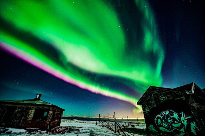 Northern Lights Hunt and Jeep Tour With A Photographer - Guide Expertise
