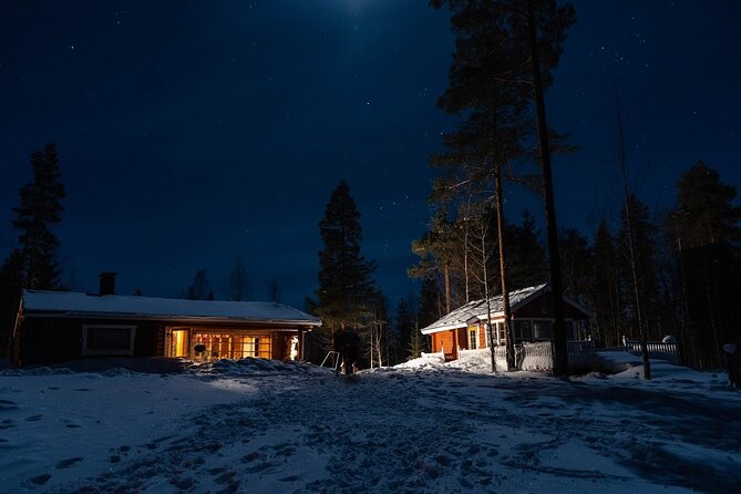 Northern Lights Hunting in Lappish Old Cottage - Exploring the Beauty of Rovaniemi