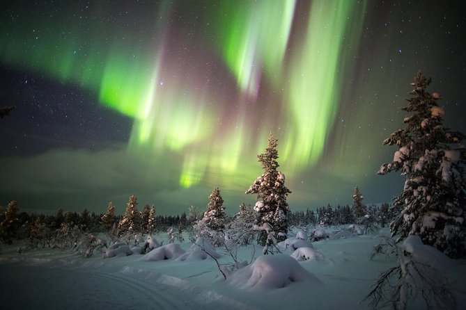 Northern Lights Hunting with Snowmobiles - Describing the Experience