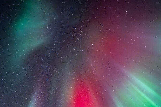 Northern Lights in Focus Tour by Minibus, German/ English, Meal - Meeting Point and Pickup