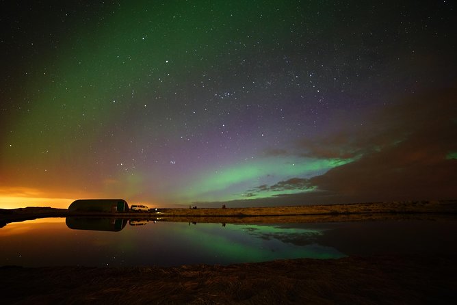 Northern Lights Minibus Tour With Hot Cocoa, Blankets & Photos - Tour Booking and Availability