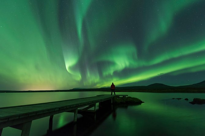 Northern Lights - Small Group Tour from Reykjavik - Exploring the Northern Lights - Small Group Tour from Reykjavik