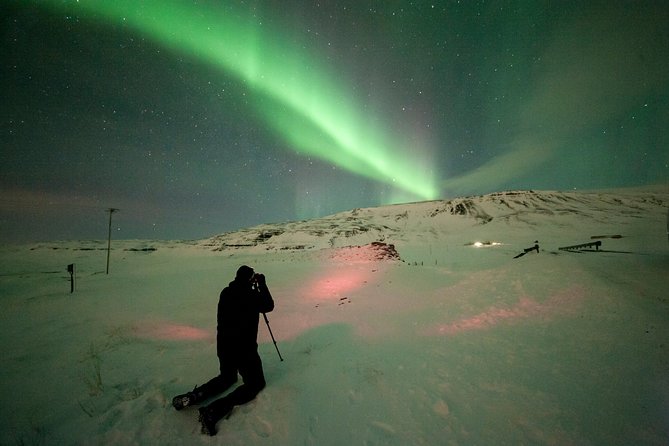 Northern Lights Small Group Tour From Reykjavik With Free Photos - Importance of Warm Clothing