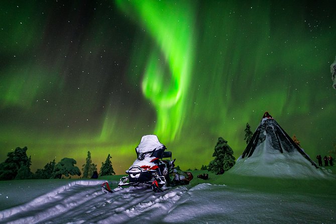 Northern Lights Snowmobile Sleigh Ride - FAQs