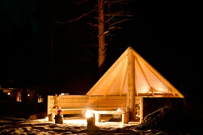 Northern Lights Tour in Atmospheric Cottage - Location and Accessibility