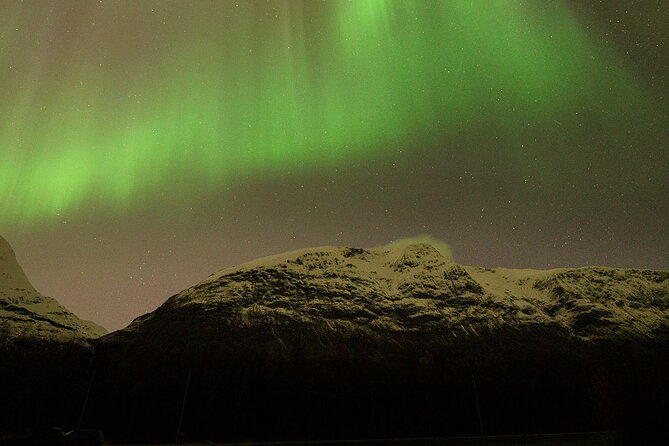 Northern Lights Tour with Local Guide and Photos - Whats Included and Whats Not