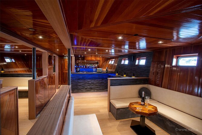 Northern Lights Yacht Cruise in Reykjavik - Customer Feedback and Ratings