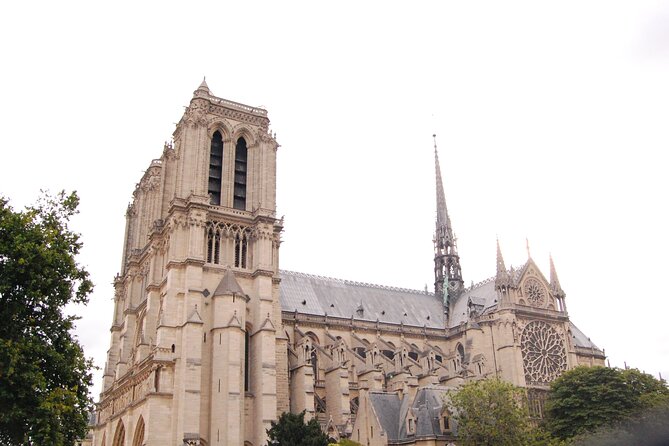 Notre Dame Cathedral Exterior & Sainte Chapelle Tour - Booking and Cancellation Policy