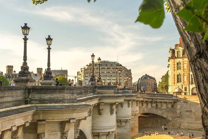 Notre Dame Exterior and City Center of Paris With Local Guide - Cancellation Policy