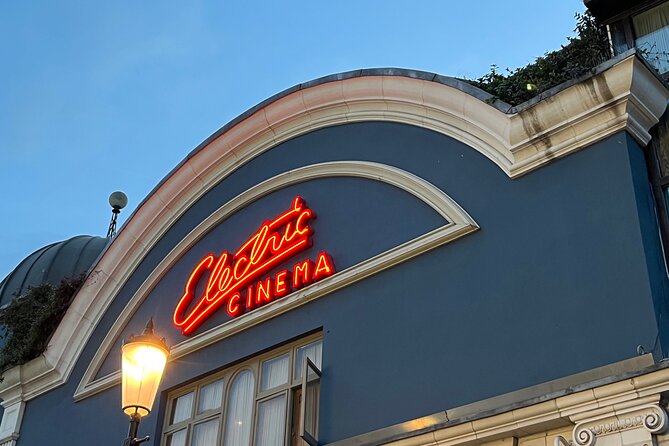 Notting Hill Walk Celebrities and Film Locations - Architectural Wonders of Notting Hill