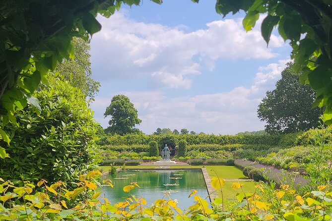 Notting Hill Walking Tour With Cream Tea - Colorful Houses and Iconic Film Locations